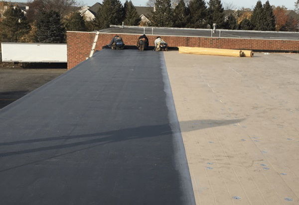 Dak bedekken met EPDM Bouwbestel doe-het-zelf Klusadvies Dak bedekken met EPDM Bouwbestel doe-het-zelf Klusadvies